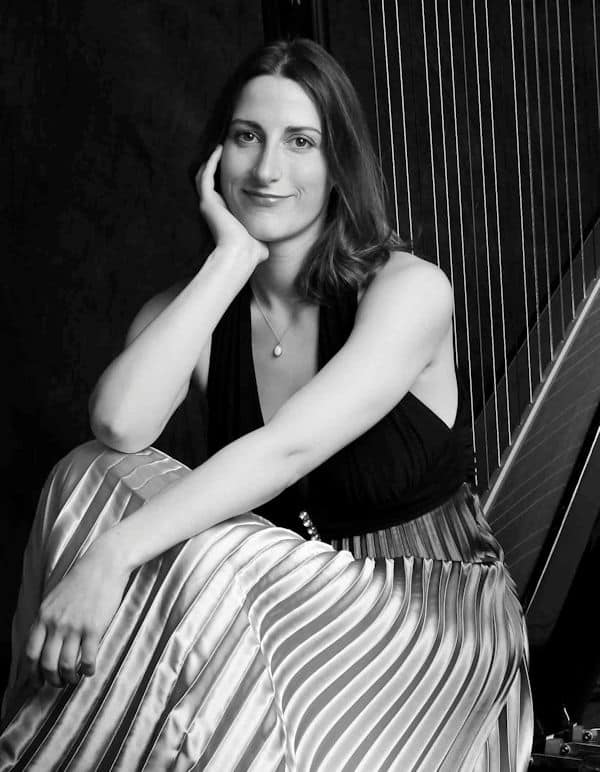 Cecily Beer | Artist | Divine Art Recordings