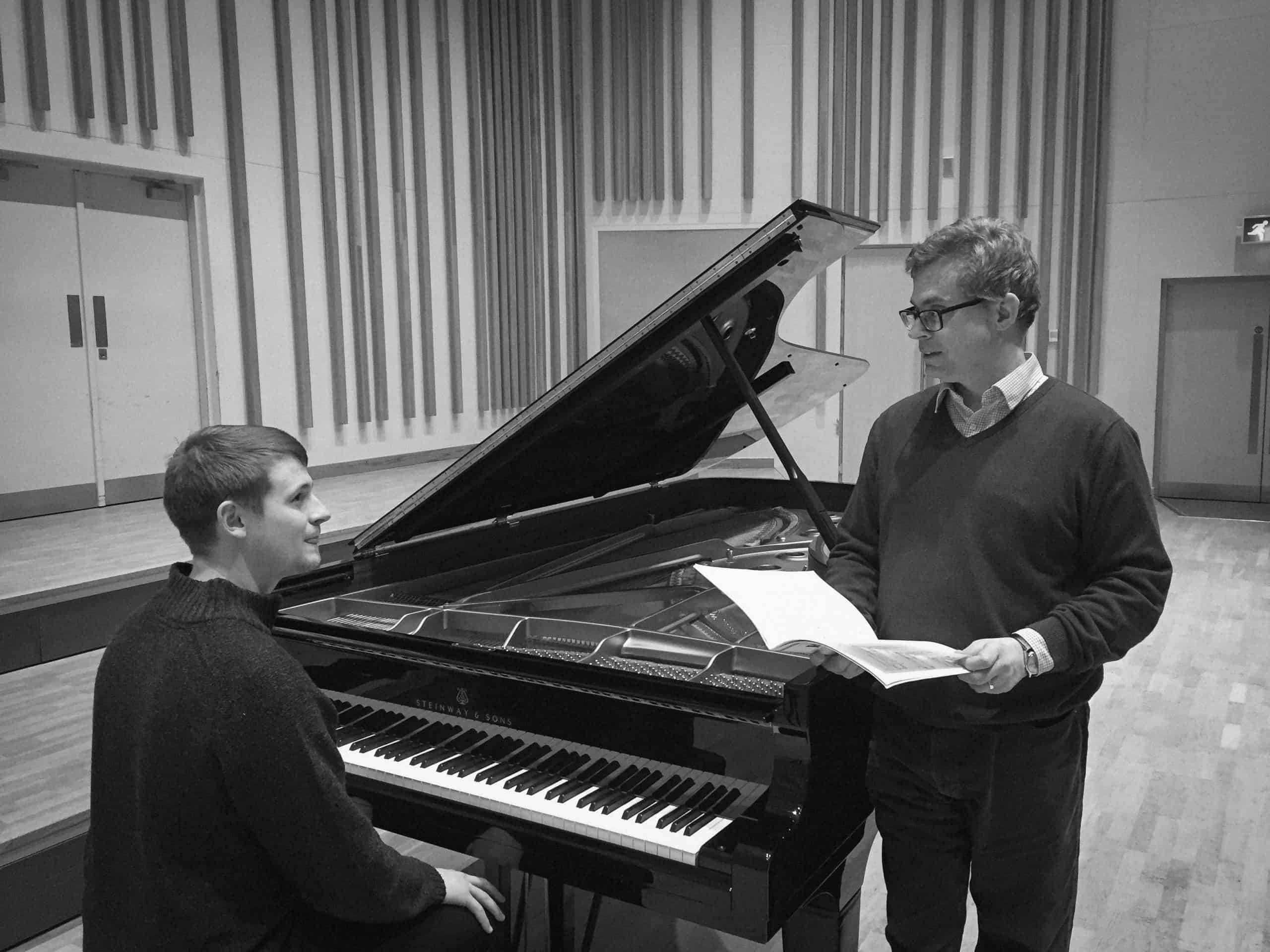 Métier to Release Tom Hicks “Blue Sounds” album of music by Camden ...