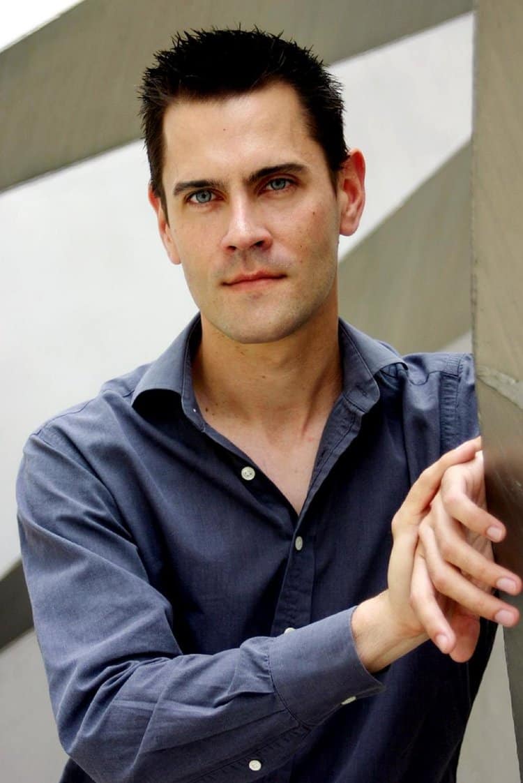 Daniel-Ben Pienaar | Artist | Divine Art Recordings